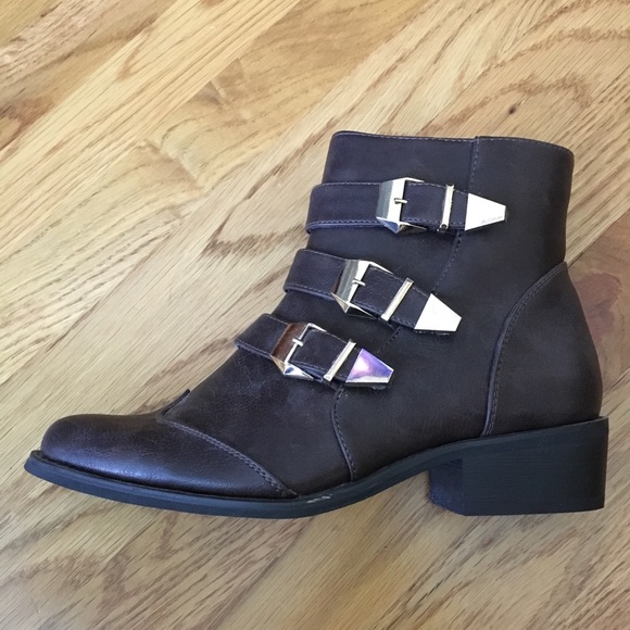 Yoki | Shoes | 8 Brown Booties With Gold Buckles | Poshmark